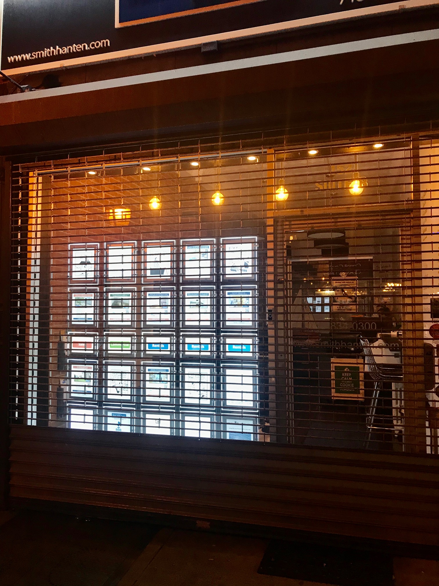 Interactive storefront - bridging the gap between clicks and bricks ...